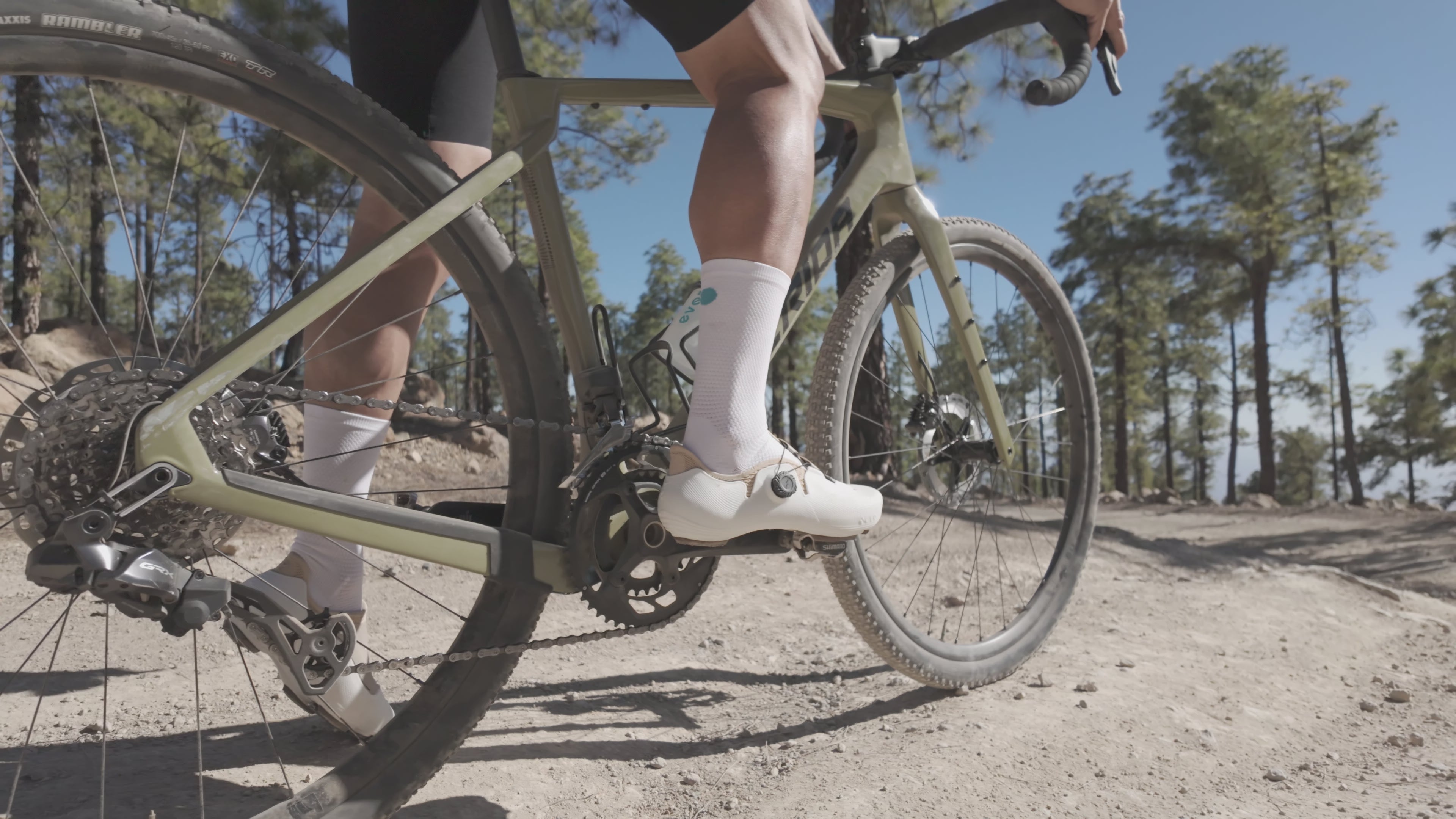 Wolfland-01 – HEZO Sports